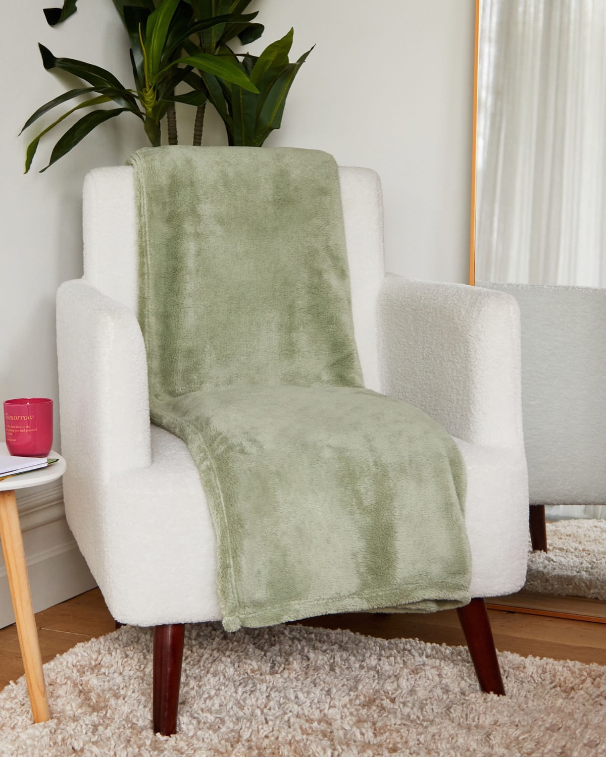 Sage Fleece Throw - Dunnes Stores