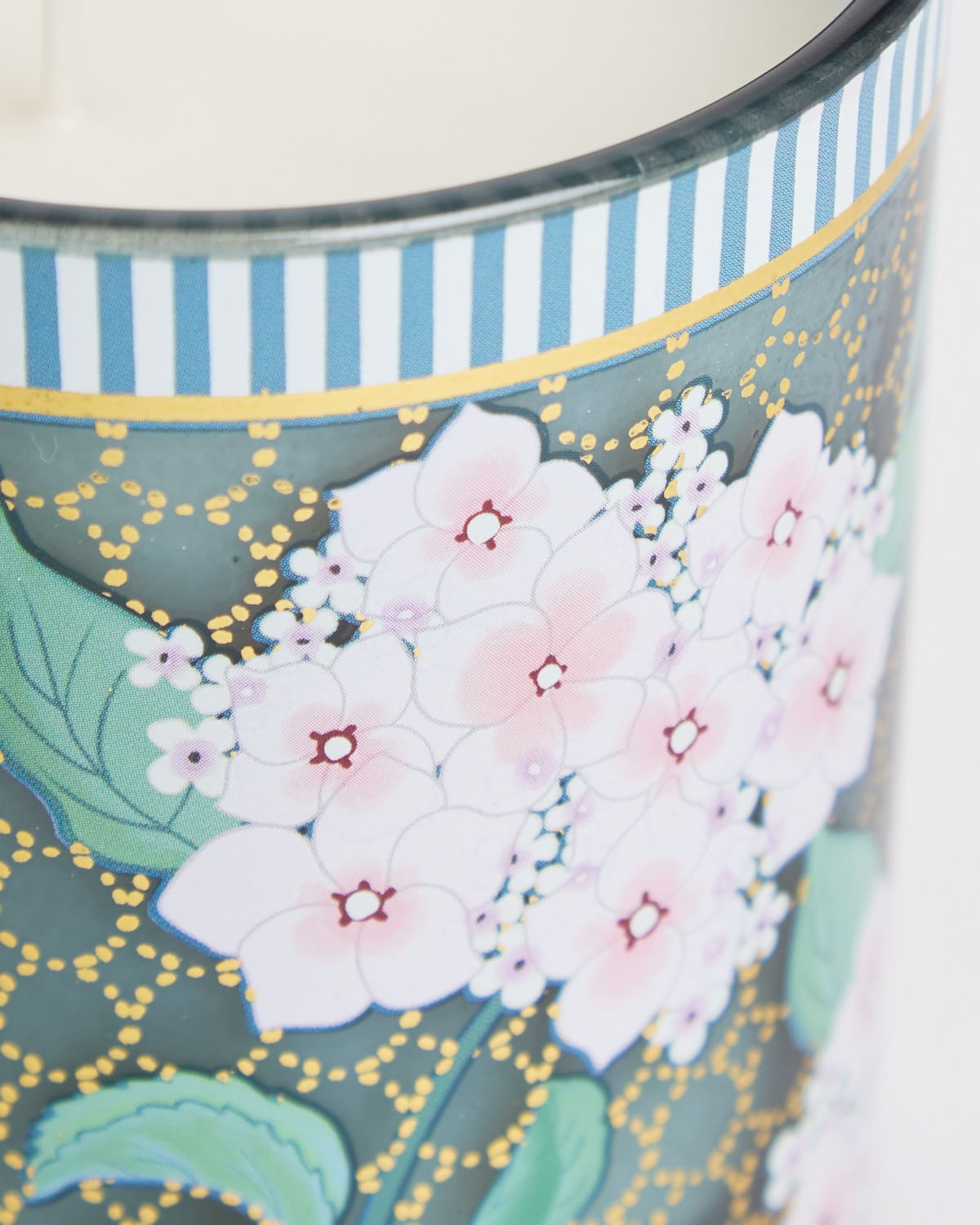 Carolyn Donnelly Eclectic Basilicum Decal Candle - Dunnes Stores